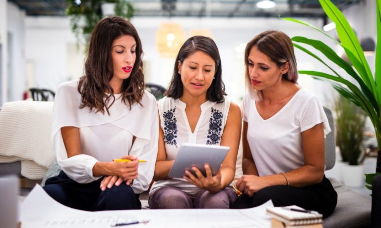 Cómo fomentar el empoderamiento de tu equipo en el trabajo | Factorial