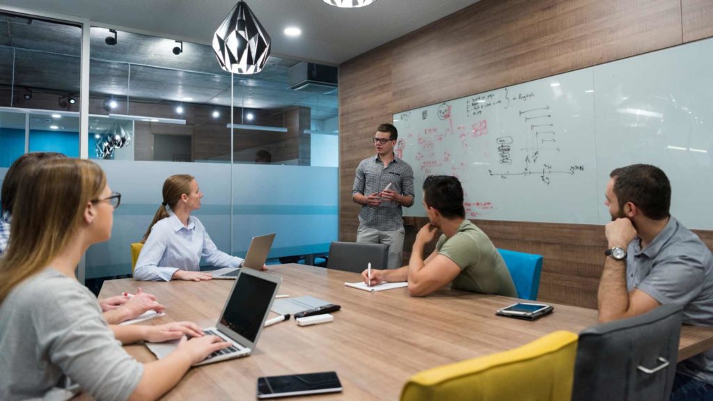 Las TIC en el ámbito laboral: usarlas de forma positiva - Factorial